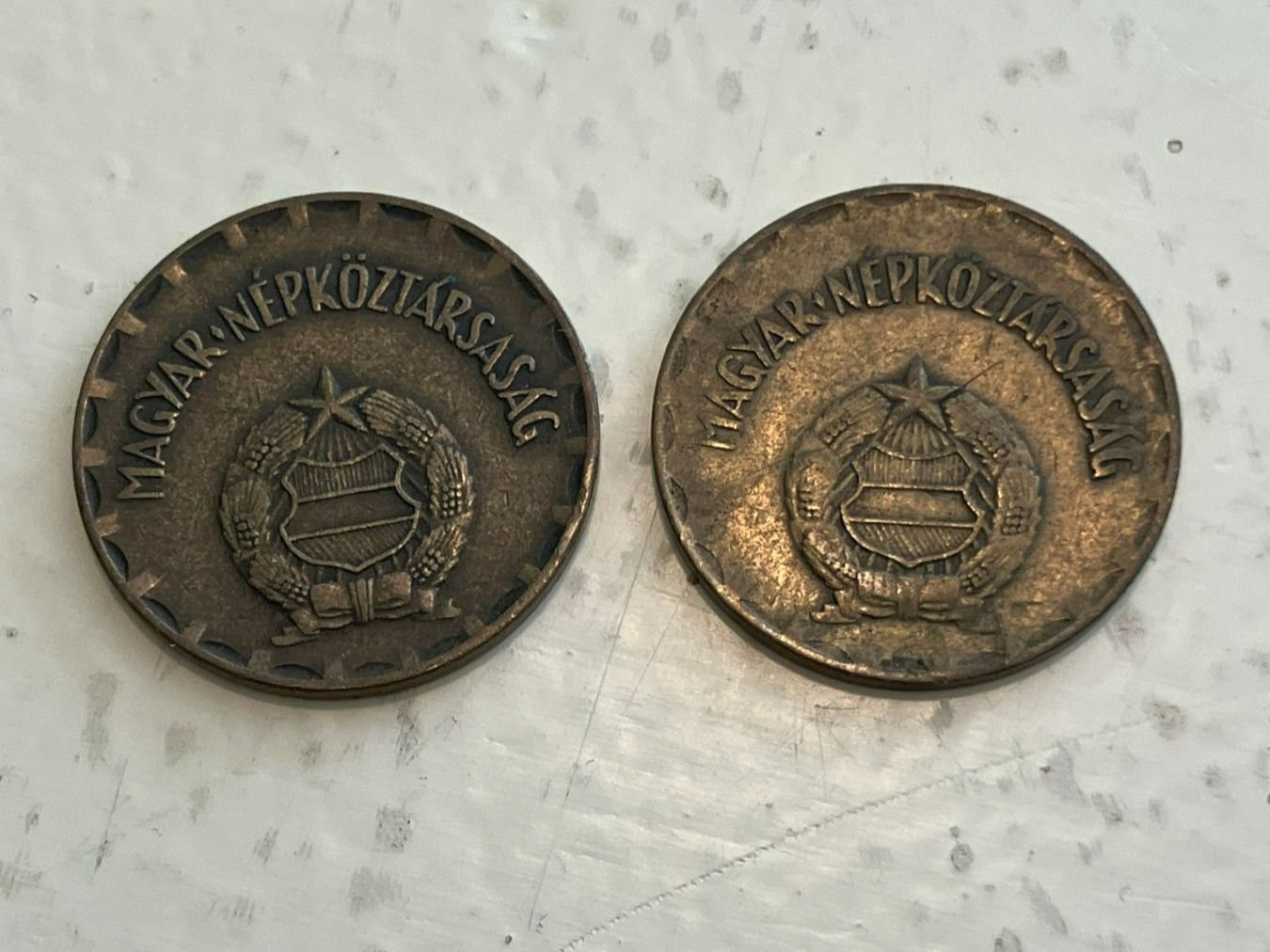 2 seltene 2 Forint Münzen Ungarn 1982 & 1970 (Gebraucht) in Basel für CHF 1 – mit Lieferung auf ...