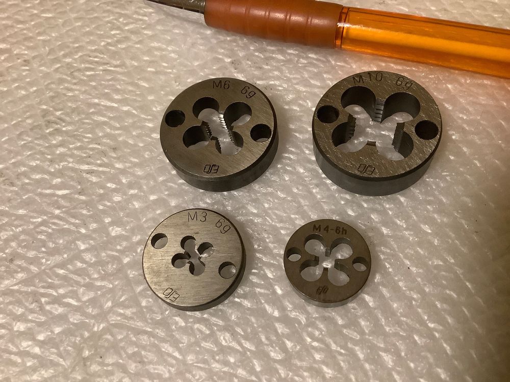 4 Schneideisen Filière M3, M4, M6 und M10, Neu von ESO Swiss (Neu (gemäss Beschreibung)) in ...