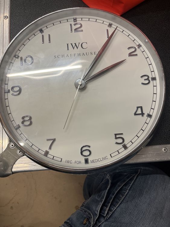 Horloge murale IWC Schaffhausen design (D'occasion) à Onnens FR pour ...