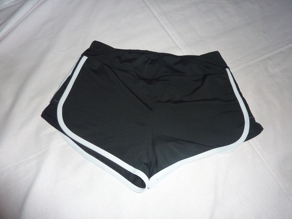 short de running avec double short M pour femme | Kaufen auf Ricardo