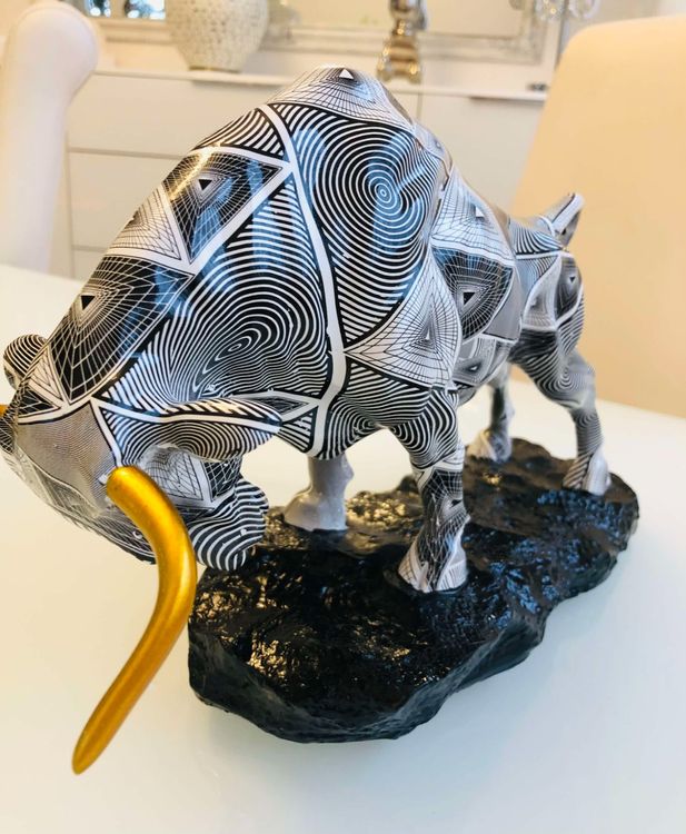 Stier Bulle Statue Figur Tier Art Deko Wohnzimmer NEU (Neu und ...