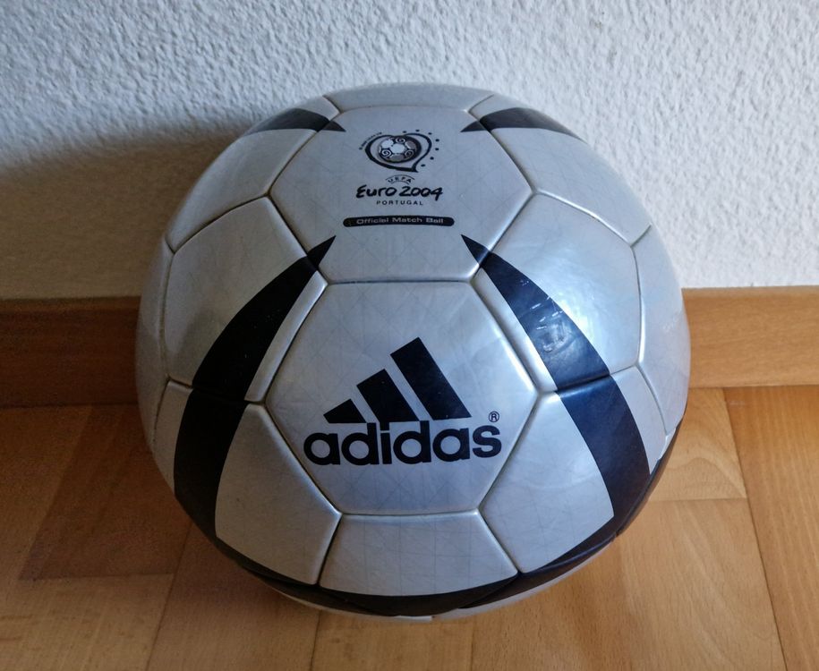 Adidas Roteiro Euro 2004 Official Match Ball OMB (Gebraucht) in Zürich ...