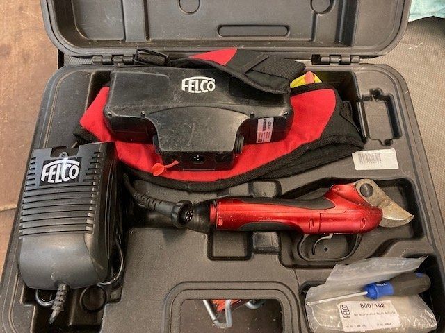 Rebschere Akku Felco 800 | Kaufen auf Ricardo