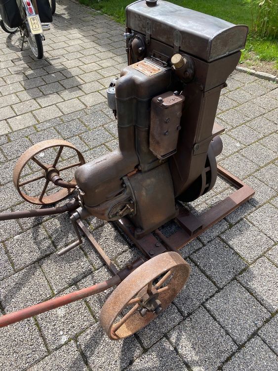 Standmotor- Stationärmotor Bernard W2 läuft. (Gebraucht) in Zell LU für ...