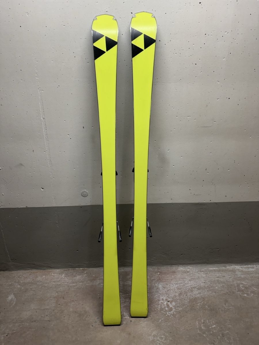 Fischer RC4 The Curv Ski 157cm mit Bindung Z11, Top! (Gebraucht) in ...