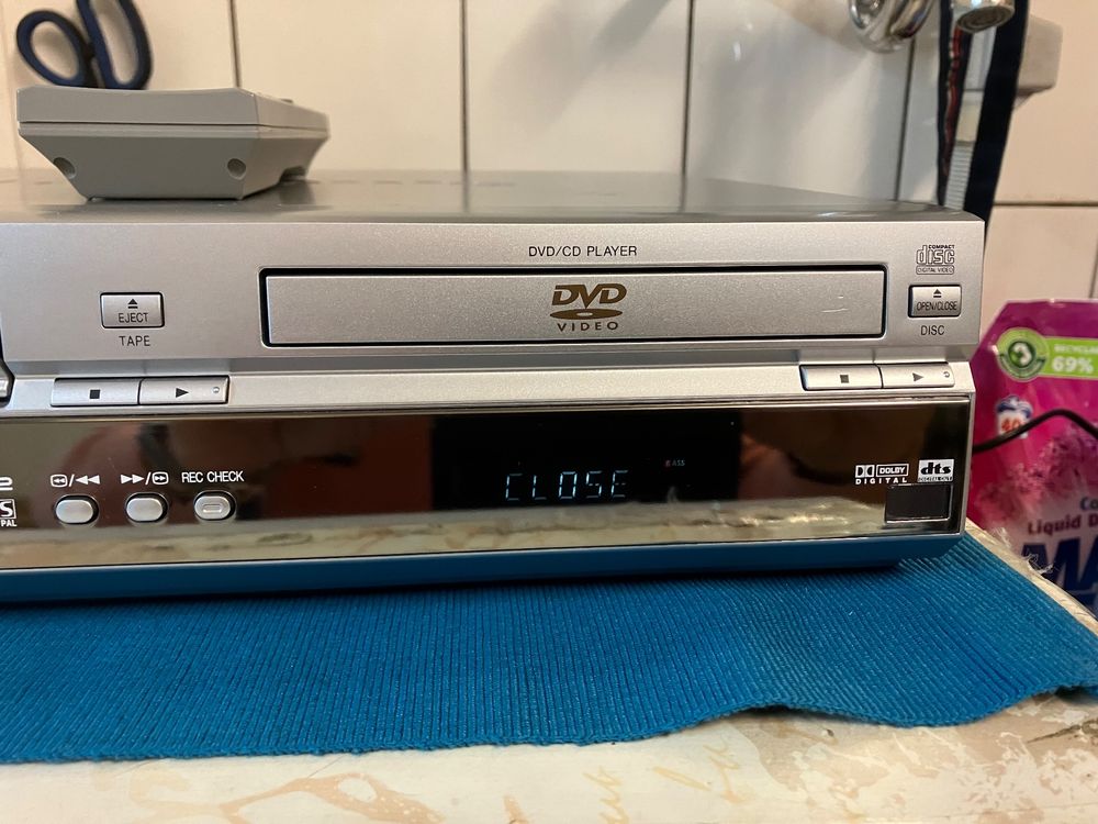 Panasonic nv-vhd1 vhs dvd player combi | Kaufen auf Ricardo