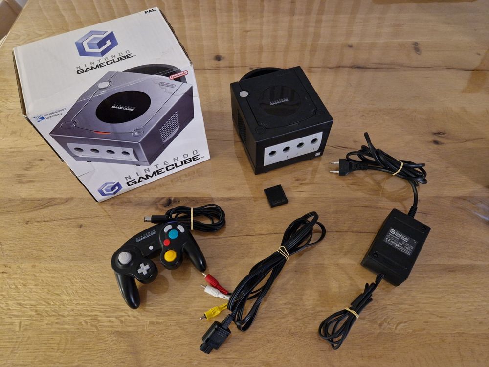 Nintendo Gamecube in OVP inkl. Controller und Memory Card (Gebraucht ...