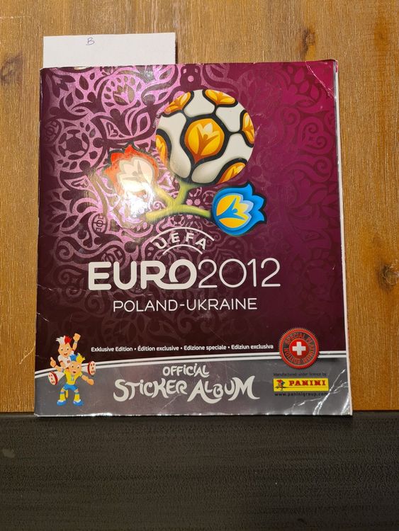 Panini 2012 vollständig gefüllt (Gebraucht) in Grosswangen für CHF 20 ...