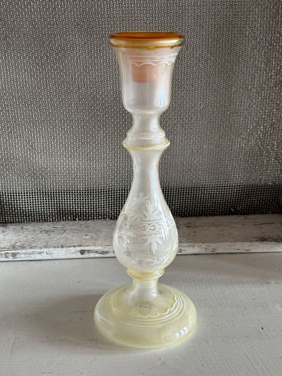 Alter / antiker Kerzenständer Kerzenhalter aus Glas (Gebraucht) in Domdidier für CHF 27 – mit ...