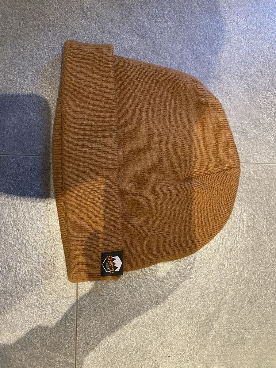 Bonnet (Neuf (Voir description)) à Troistorrents pour CHF 5 – avec ...