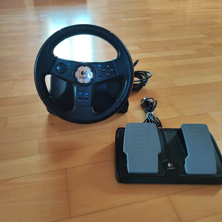 Logitech Lenkrad Driving Force Pro (Gebraucht) in Dübendorf für CHF 9.9 ...