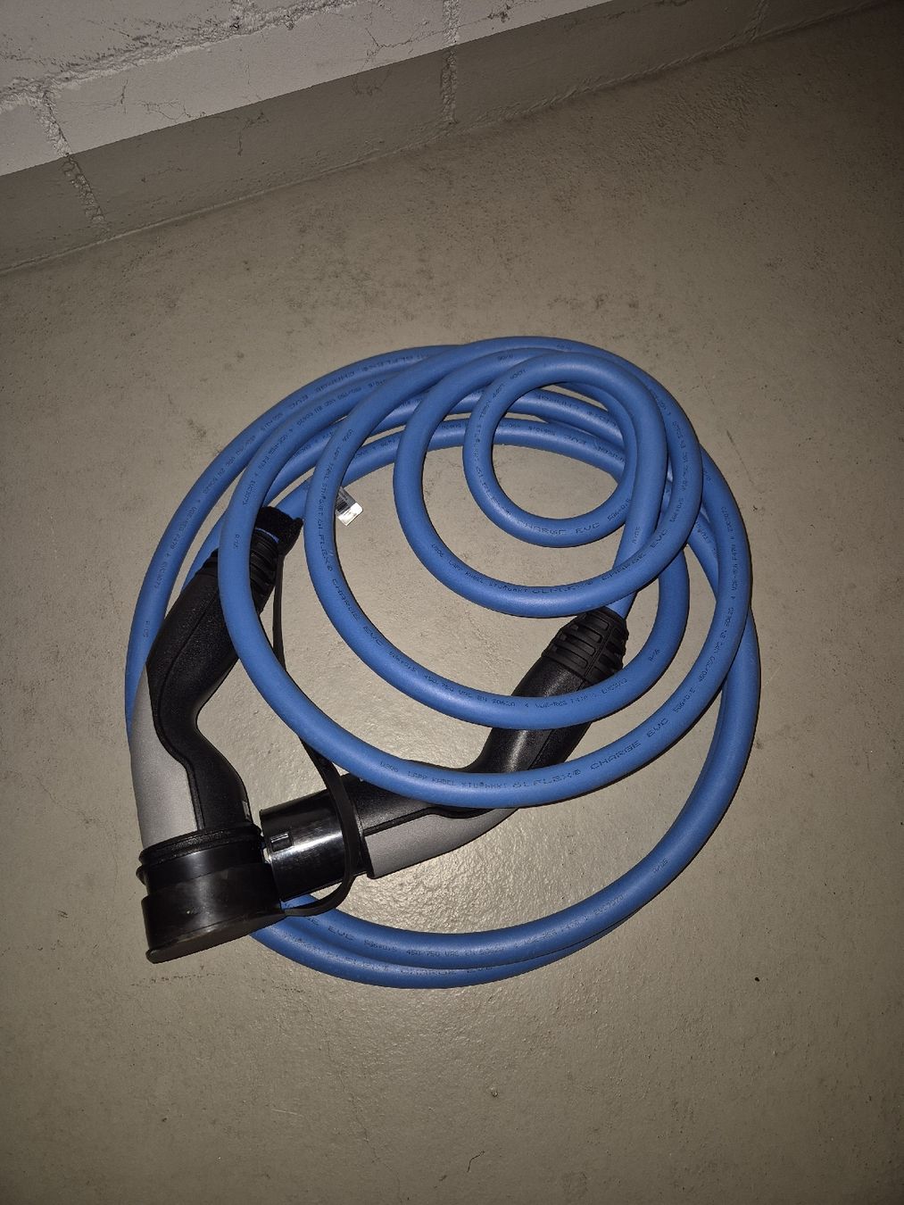 EV Charging Cable - LAPP Systems LC2-ST323 - Blue! (Gebraucht) in ...