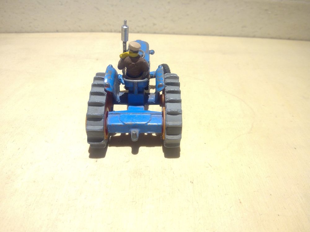 Corgi, Fordson Major half-track, Nr. 54, code 3 (recycled) (Gebraucht) in Mission für CHF 37 ...