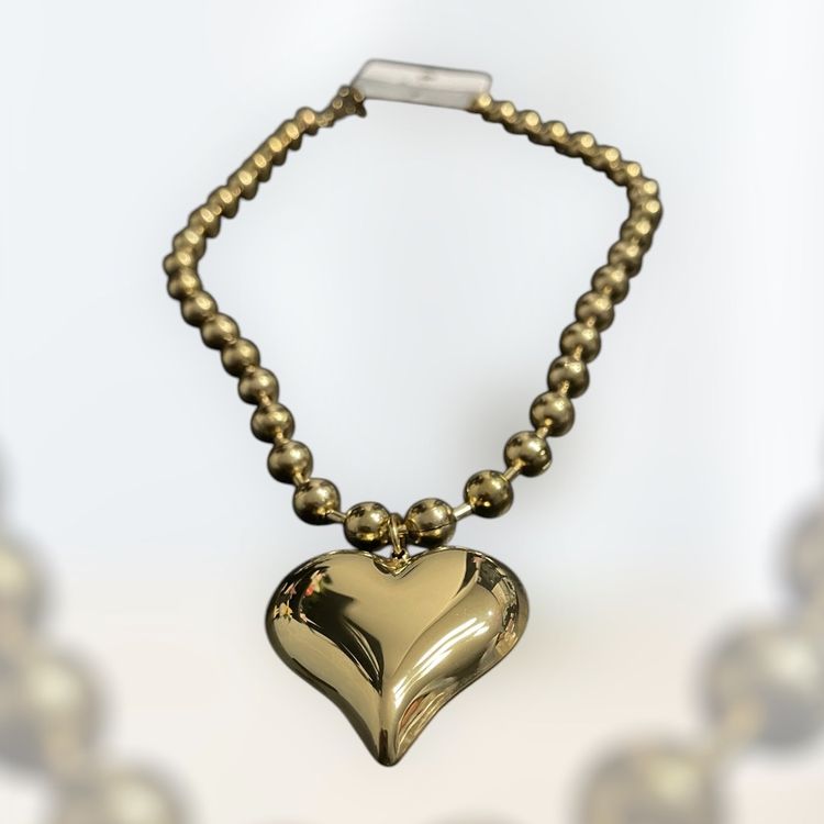 Goldene Halskette mit Herz-Anhänger, Modeschmuck Herbst (Neu und originalverpackt) in Romanshorn ...