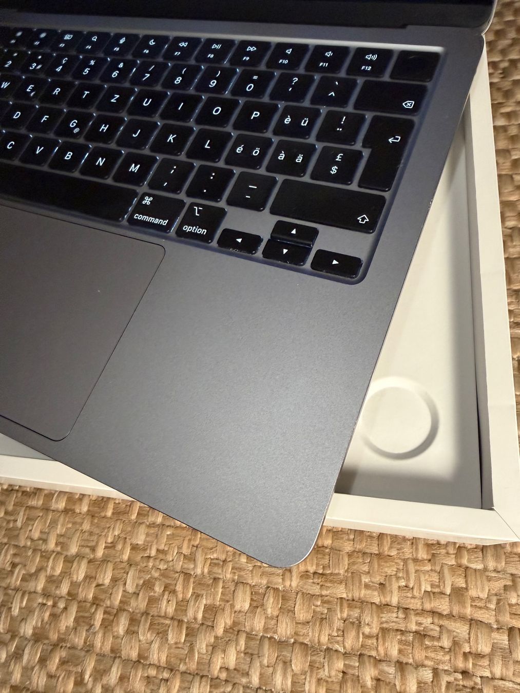 Apple MacBook Air – 2024 - 16gb ram - 512 gb festplatte (Gebraucht) in ...