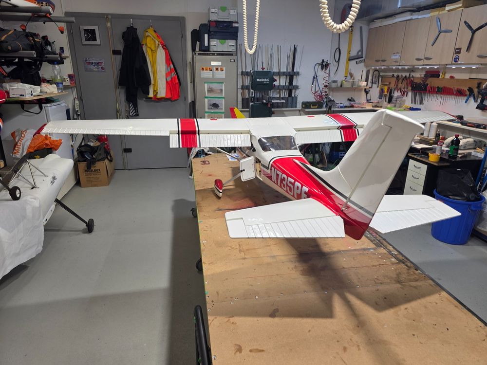 Cessna 182 (Advanced Scale Model) 120" (3048mm) (Neu (gemäss ...