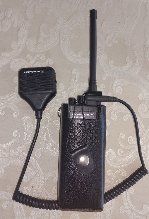 MOTOROLA GP300 / VHF (Gebraucht) in Bauma für CHF 110 – mit Lieferung ...