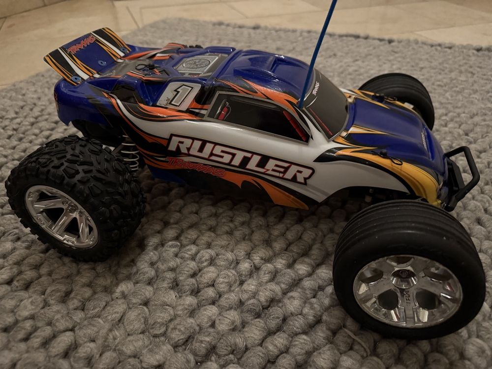Traxxas Rustler 2WD RC-Monstertruck mit T12 Titan Motor | Kaufen auf ...