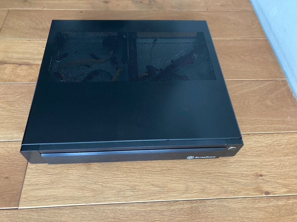 Silverstone LC19 - flaches HTPC Gehäuse - ohne Netzteil | Kaufen auf Ricardo