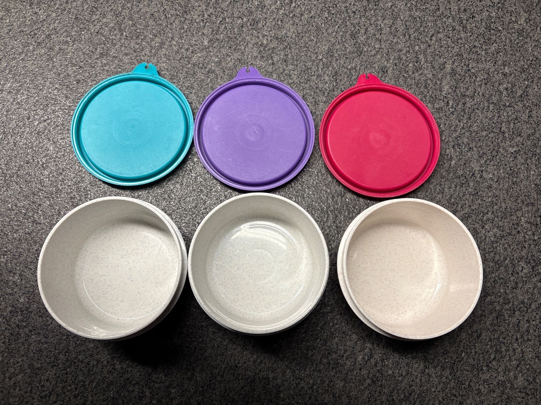 Tupperware 3er Set, Vintage, mit bunten Deckeln! (54) (Gebraucht) in ...