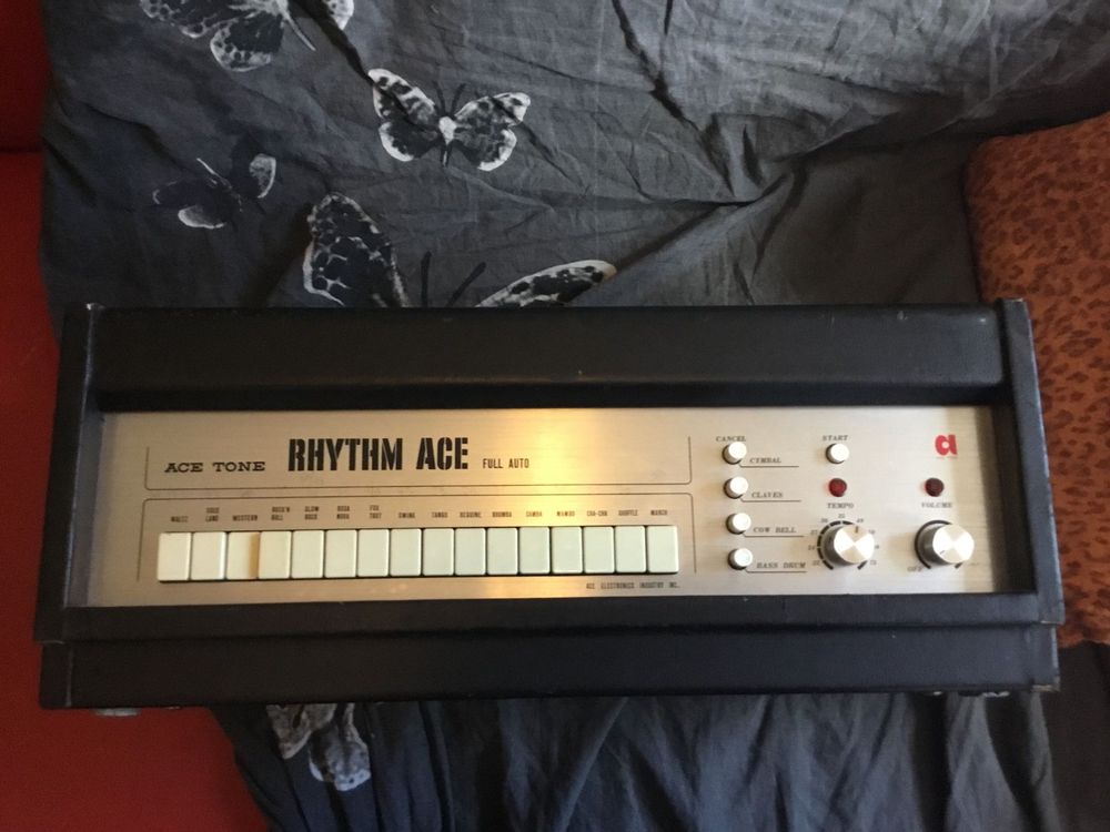 Ace tone rhythm ace. Drum machine model FR 1. Vintage. (Gebraucht) in Biel/Bienne für CHF 340 ...
