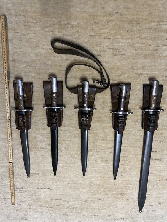 CH-Armee: Konvolut Faschinenmesser und Bajonette (Gebraucht) in Oberwil BL für CHF 280 – mit ...