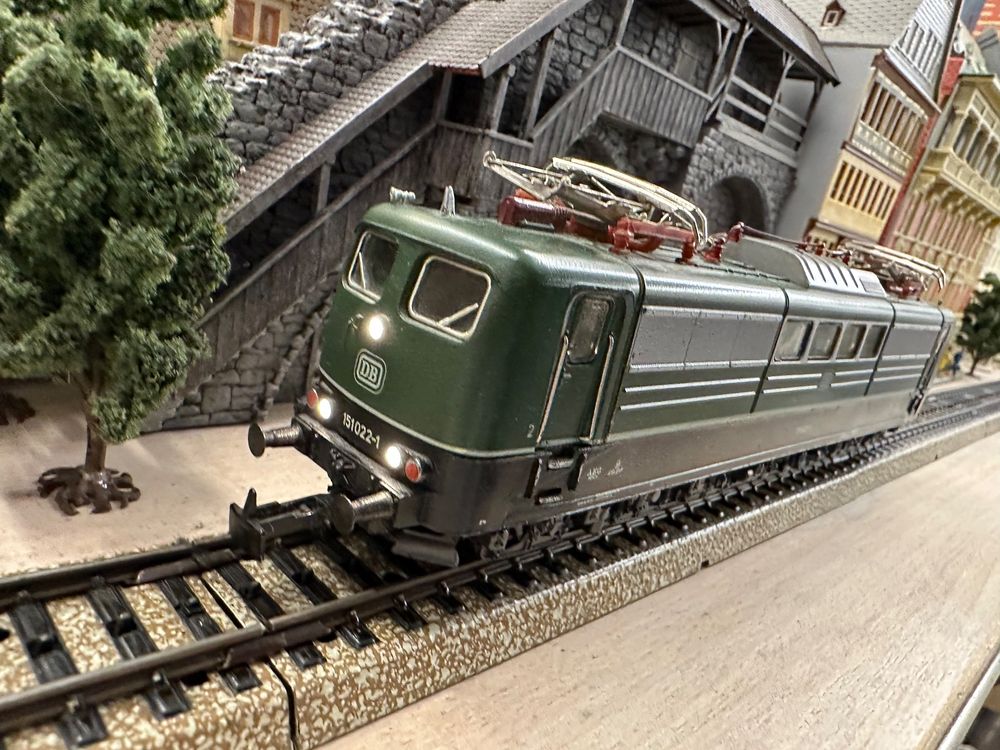 Märklin 3057 DB BR 151 grün (Gebraucht) in Lupsingen für CHF 99 – nur Abholung auf Ricardo kaufen