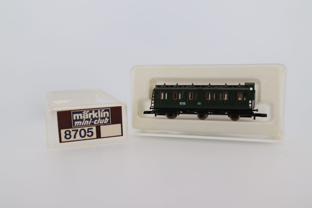 Märklin Z 8705 DB Abteilwagen 2.Kl. grün neuwertig (Gebraucht) in ...