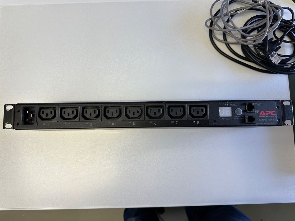 APC 19" PDU AP7921 8x C13 16 A (Gebraucht) in Uitikon Waldegg für CHF ...
