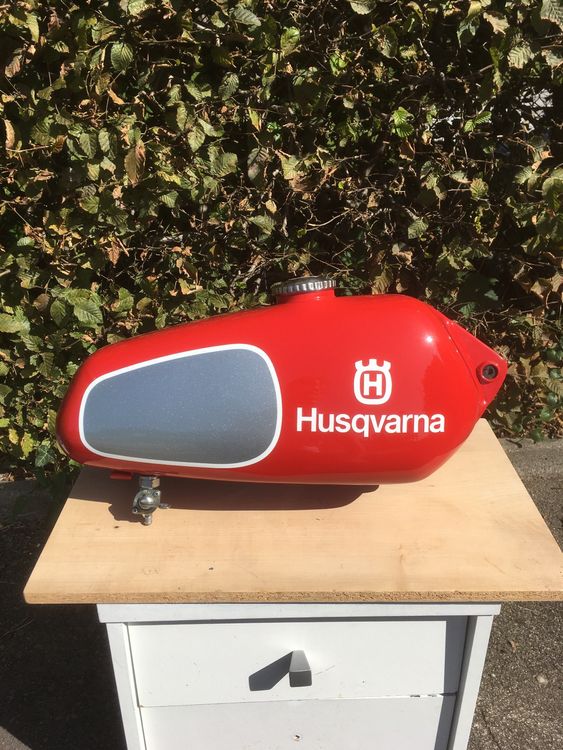 Husqvarna Tank CR / WR (Gebraucht) in Schlatt ZH für CHF 220 – nur ...
