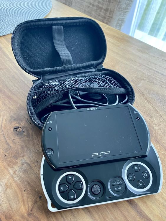 Sony PSP Go (Gebraucht) in Altendorf für CHF 122 – mit Lieferung auf ...