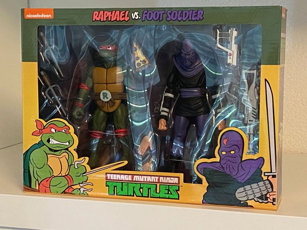 NECA Teenage Mutant Ninja Turtles Raphael and Foot Soldier (Neu und ...