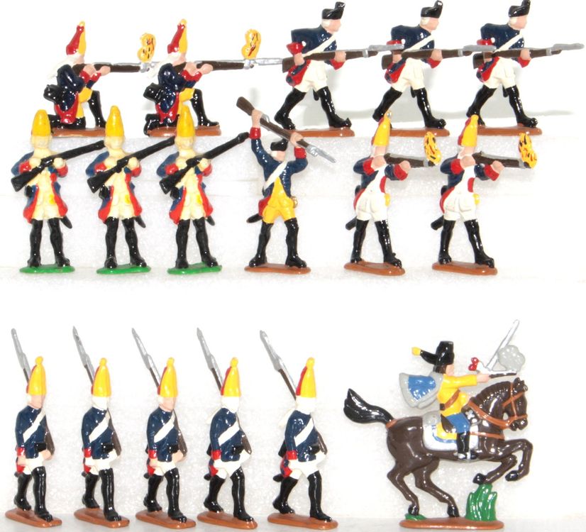 zi C / 17x ZINNSOLDATEN ZINNFIGUREN (ca. 40 Jahre alt) (Gebraucht) in ...