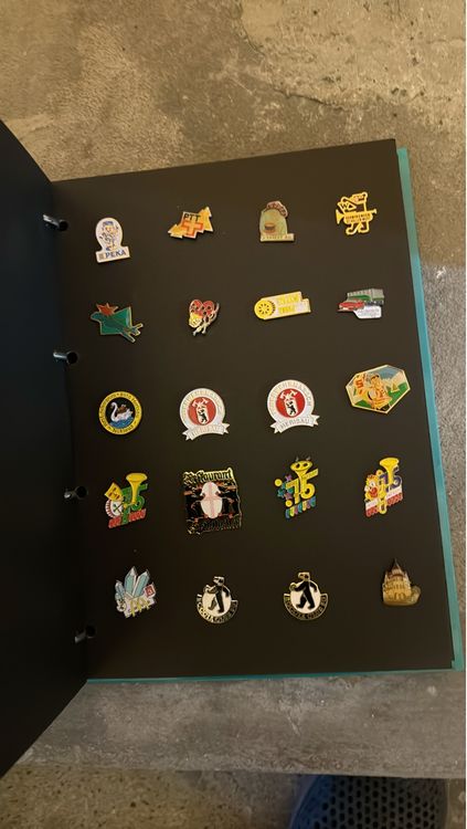 Sammlung Anstecknadeln Pins Abzeichen (Neu und originalverpackt) in ...