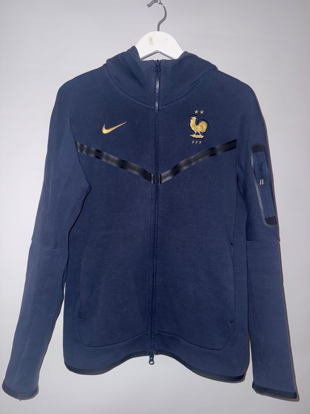 Nike Tech Jacke Frankreich S (Gebraucht) in Mühledorf BE für CHF 50 ...