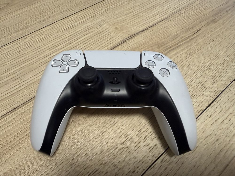 Original Sony Playstation 5 Dualsense Controller - Weiss (Gebraucht) in Bassersdorf für CHF 50 ...