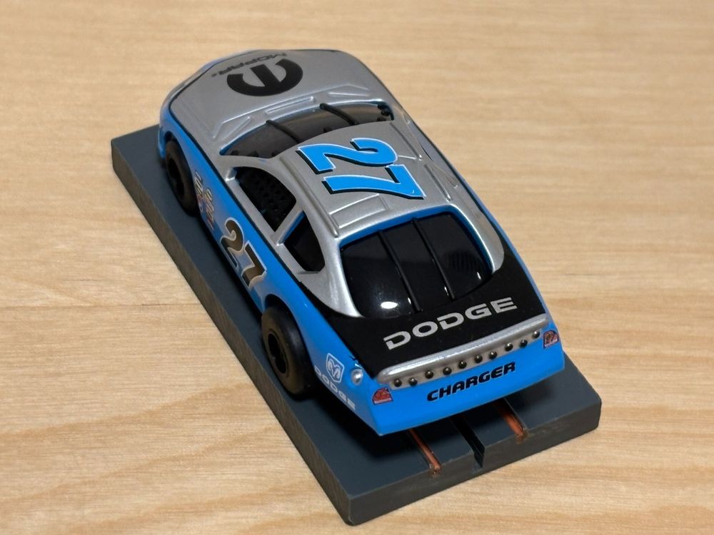 Auto World Super III Nascar #27 silber/blau (Neu (gemäss Beschreibung ...