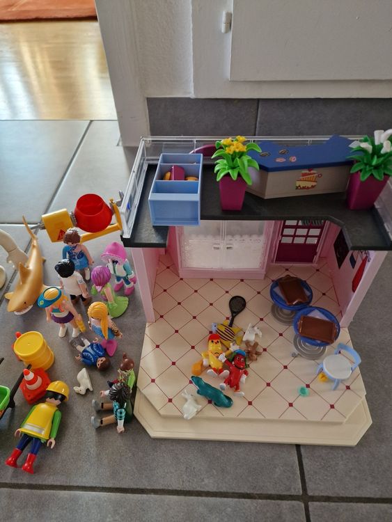 Playmobil City Life und ganz viel versch.Sachen dazu wie Neu (Gebraucht) in Uster für CHF 8.5 ...