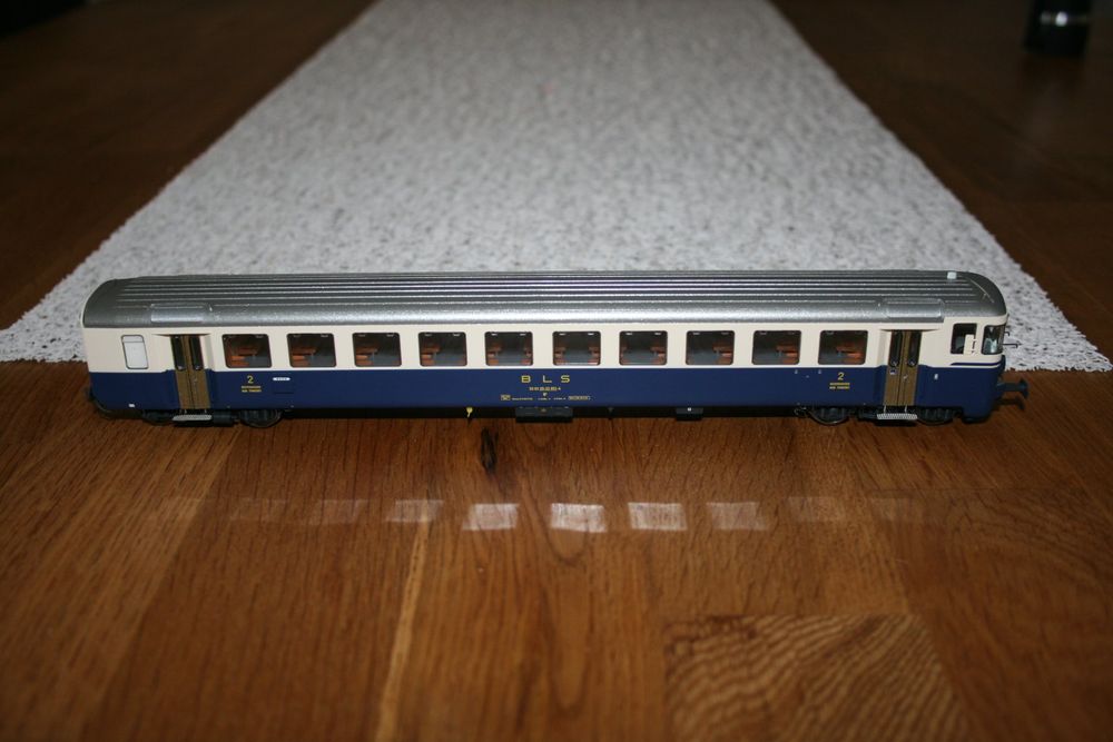 ESU 36661 BLS Steuerwagen Bt 951 (Gebraucht) in Bavois für CHF 190 ...
