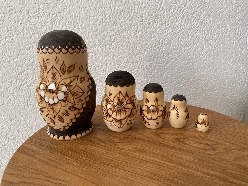 Babuschka Holz/Gold (Gebraucht) in Zumikon für CHF 25 – nur Abholung ...