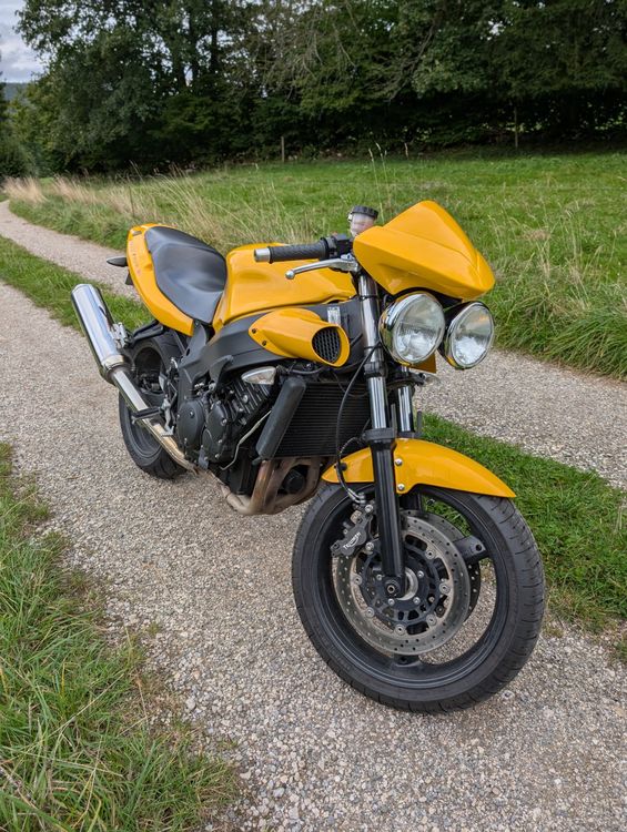 Triumph Speed Four (D'occasion) à Chézard-St-Martin pour CHF 2000 ...