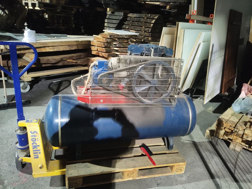 Kompressor 300Lt. Tank, 16A 380v, 10Bar | Kaufen auf Ricardo