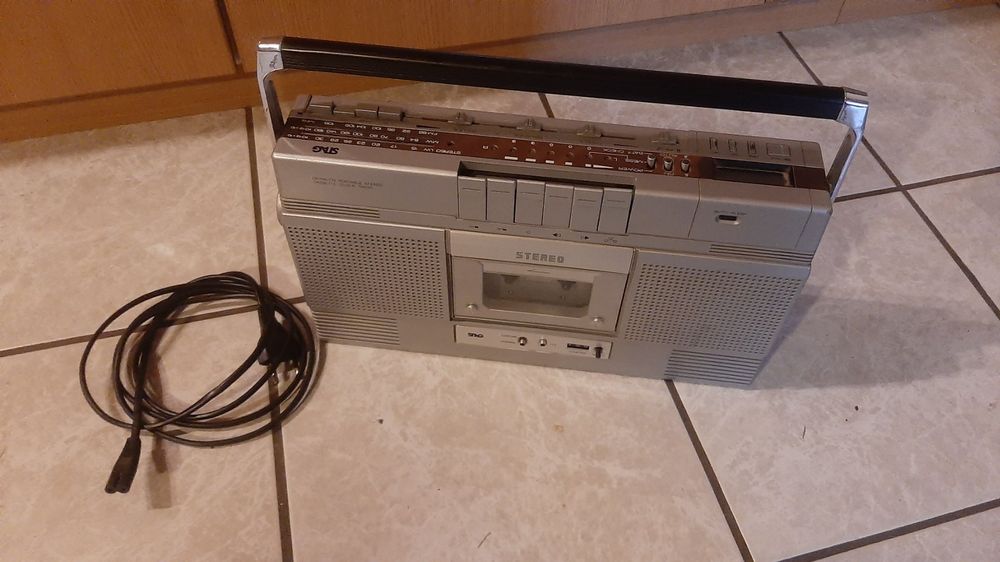 R) Stag csr 3000 Cassette Tape recorder Vintage Radio (Defekt) in Wil ...