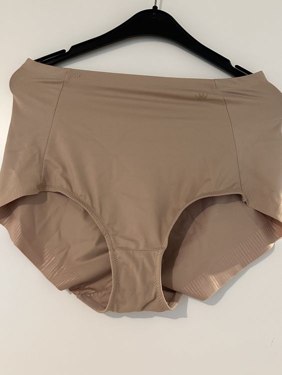 Triumph Shape Hose (Neu (gemäss Beschreibung)) in Koblenz für CHF 15 ...