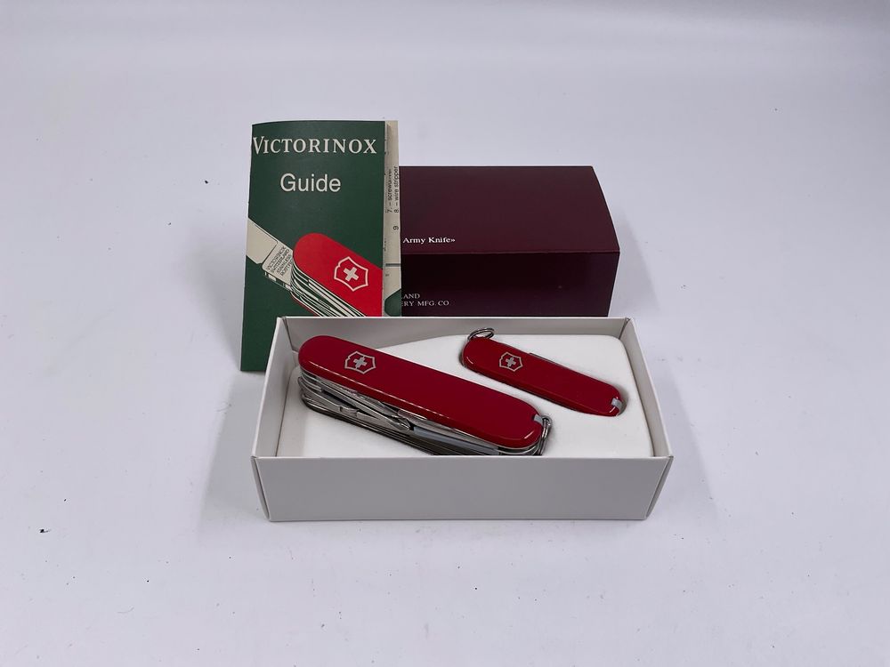 Victorinox Set (Gebraucht) in Sirnach für CHF 80 – mit Lieferung auf Ricardo kaufen