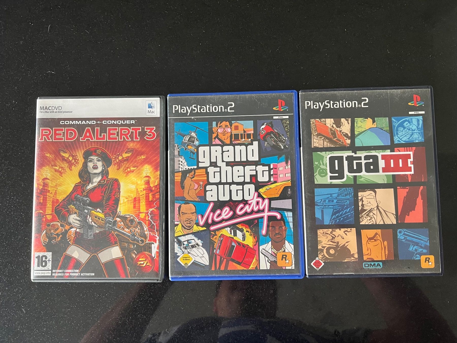 Retro-Games – Red Alert 3 (Mac) GTA Vice City & GTA III PS2 (D'occasion) à Rüschlikon pour CHF 2 ...