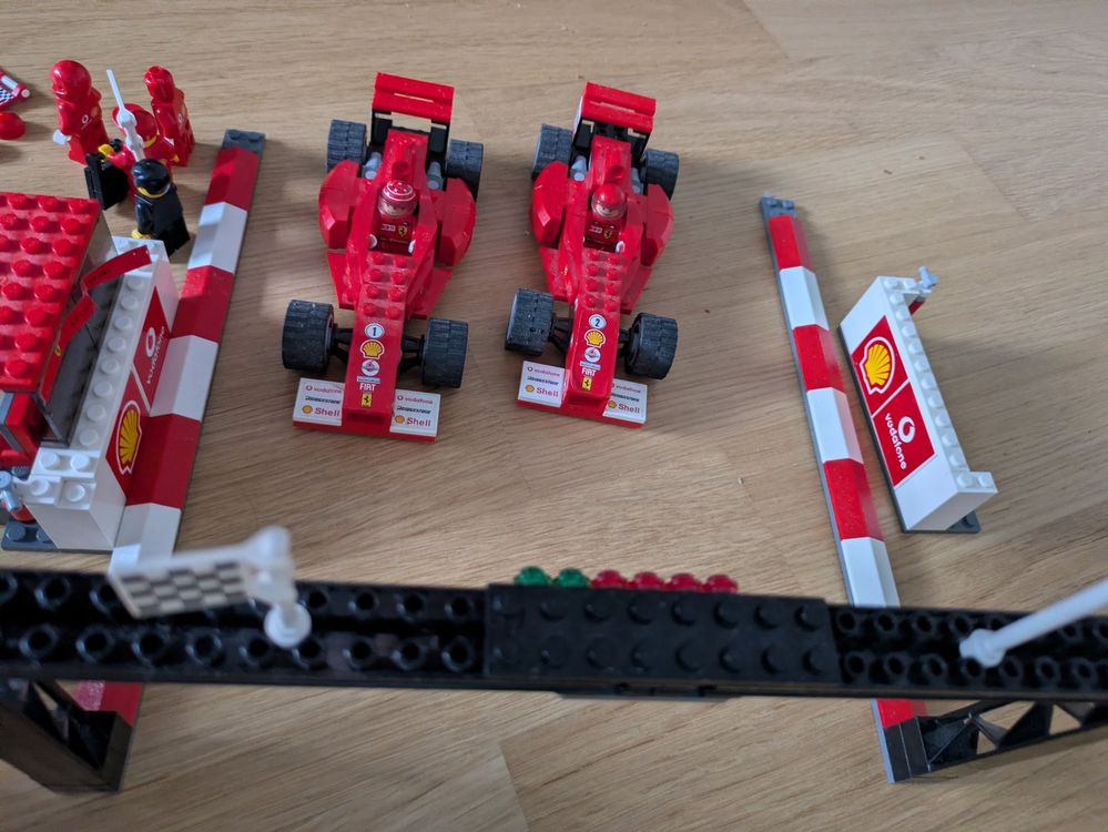 Lego Racers - Ferrari Finish Line (8672) (Gebraucht) in Lausanne für ...