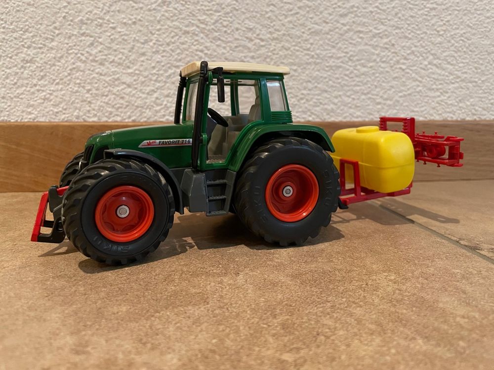 SIKU Fendt 716 mit Spritze (Neu und originalverpackt) in Kreuzlingen ...