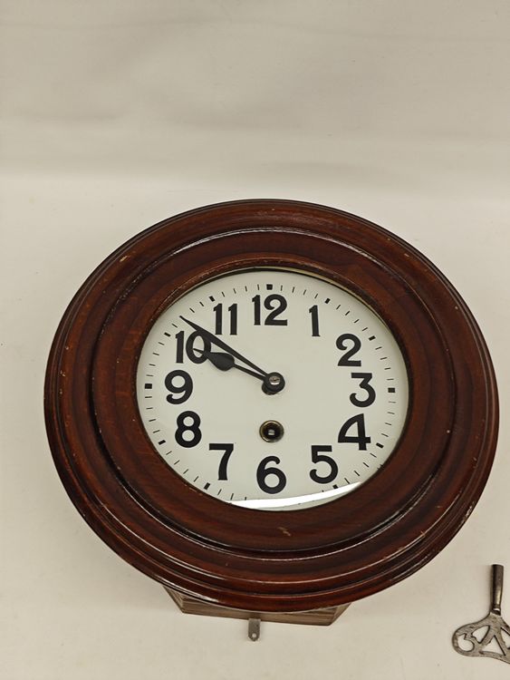 Schöne alte Bahnhof Uhr Wanduhr Pendule rund Holz (Gebraucht) in Toffen ...
