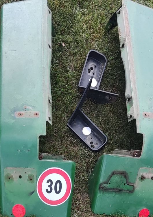 Gebrauchte Kotflügel John Deere SG2 Kabine 40 und 50Mod. (Gebraucht) in ...